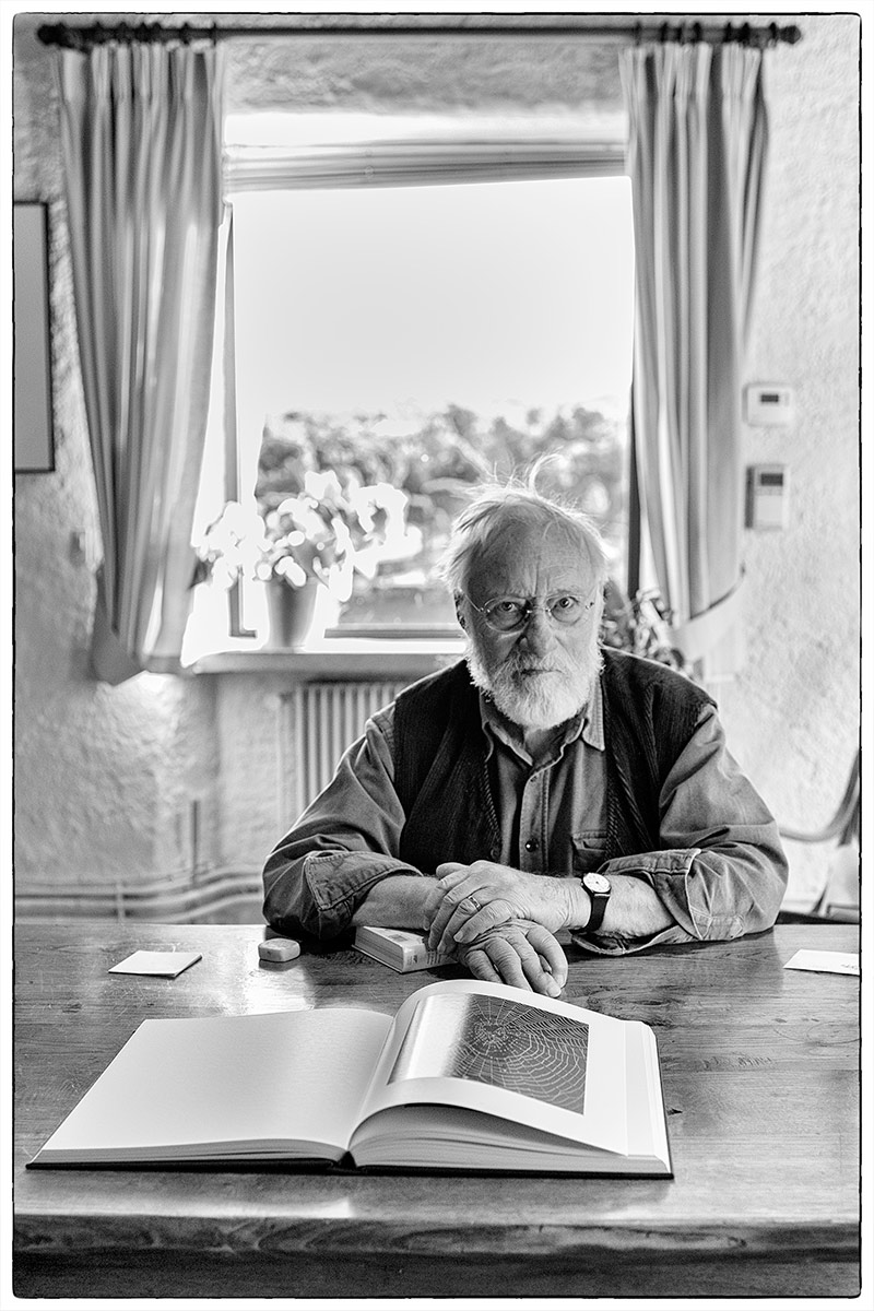 ΦOTOGRAΦIES: Denis Brihat