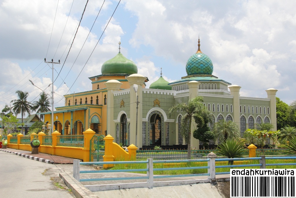 I'm Muslim and a Backpacker Traveler: MENGENAL SEJARAH KESULTANAN SIAK ...