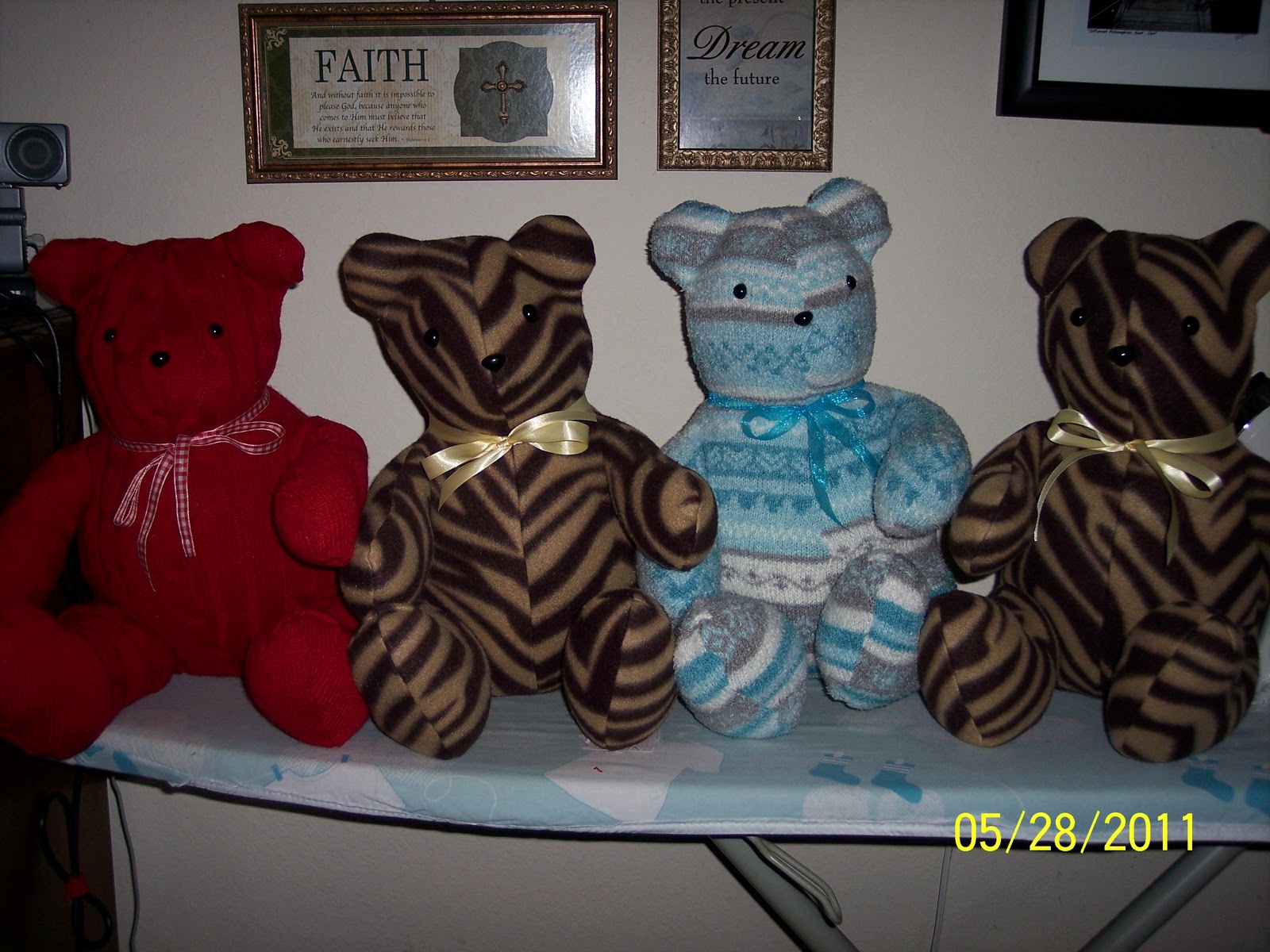 HappyGrandma: Sewing for VITAS Hospice