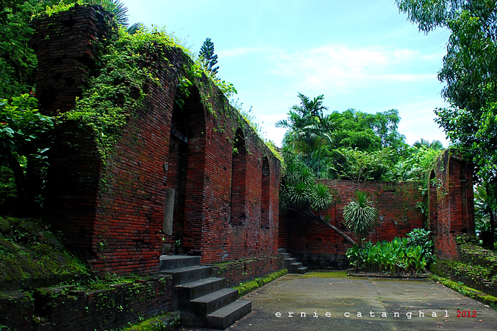 LENS AND BEYOND Philippines (vol. 1): Batch 34: Intramuros: “City ...