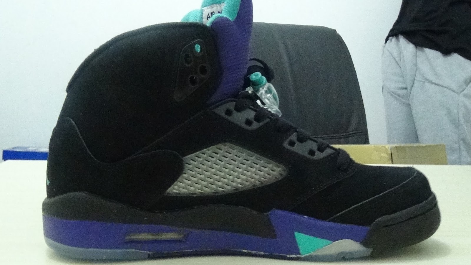 repamllshop.com: PERFECT Jordan 5 Grape shoes from repmallstore.com