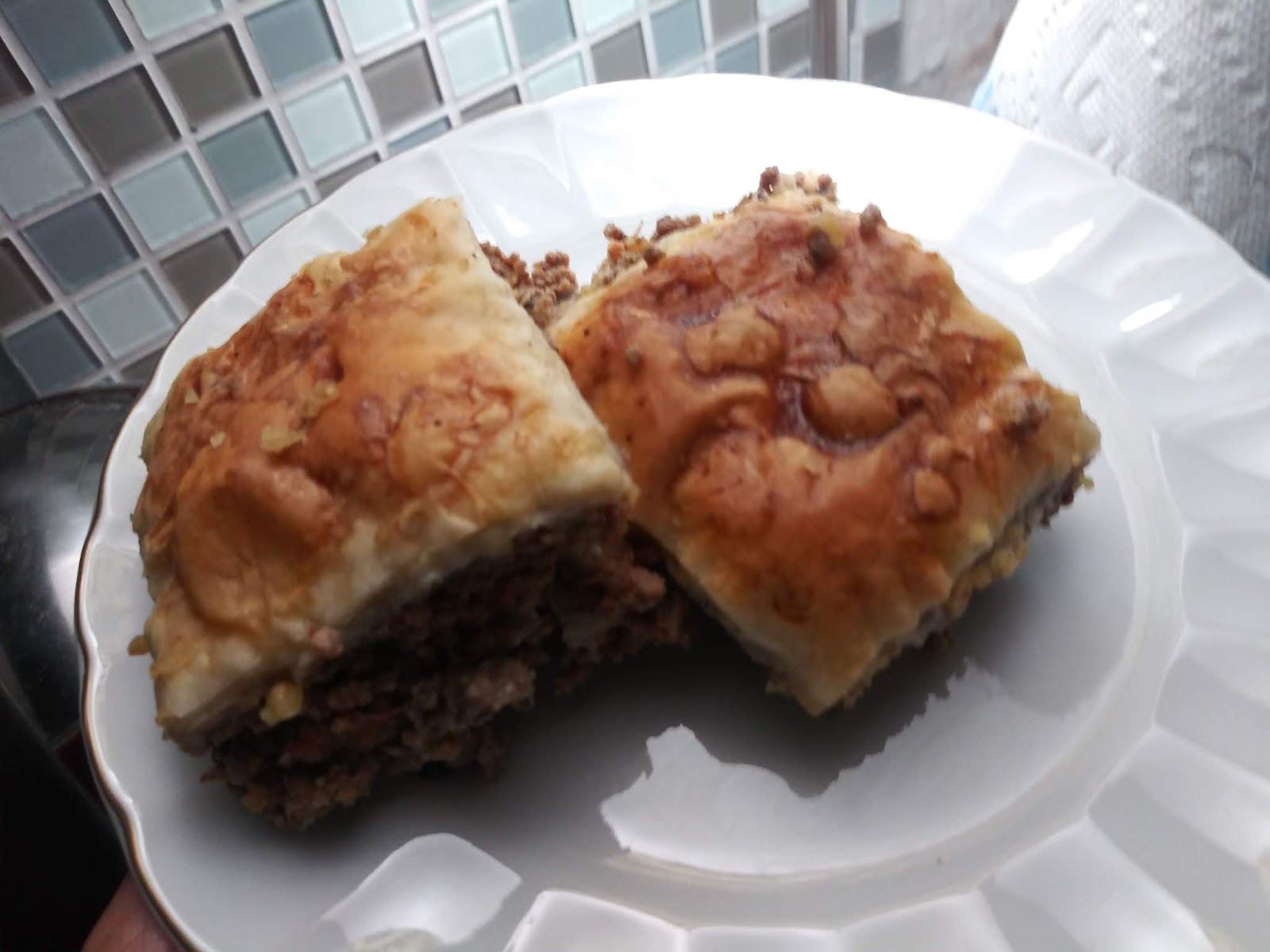 Matbakh Aziza: "Egyptian Goulash": Pastel de carne árabe