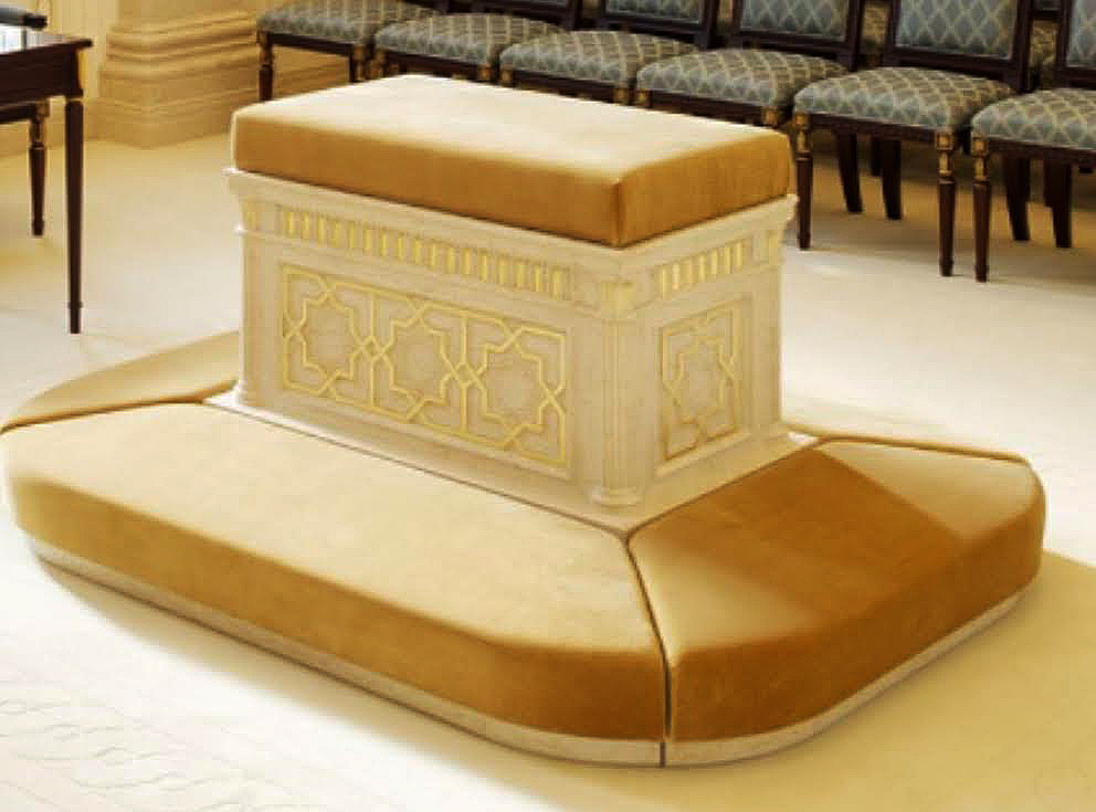 ANG AKLATAN - FAMILY ALTARS | MODERN APOCRYPHA