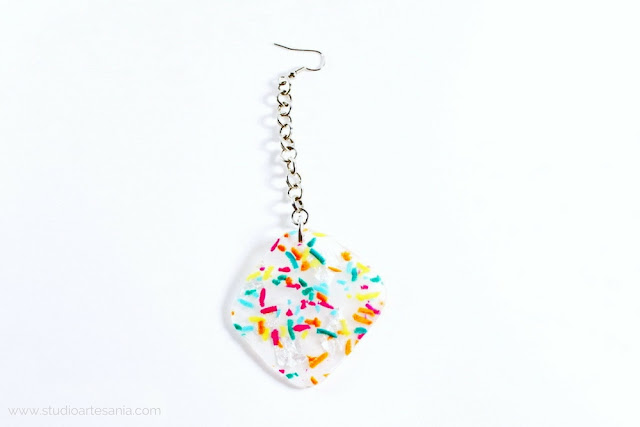 DIY Translucent and colorful polymer clay jewelry - STUDIO ARTESANIA