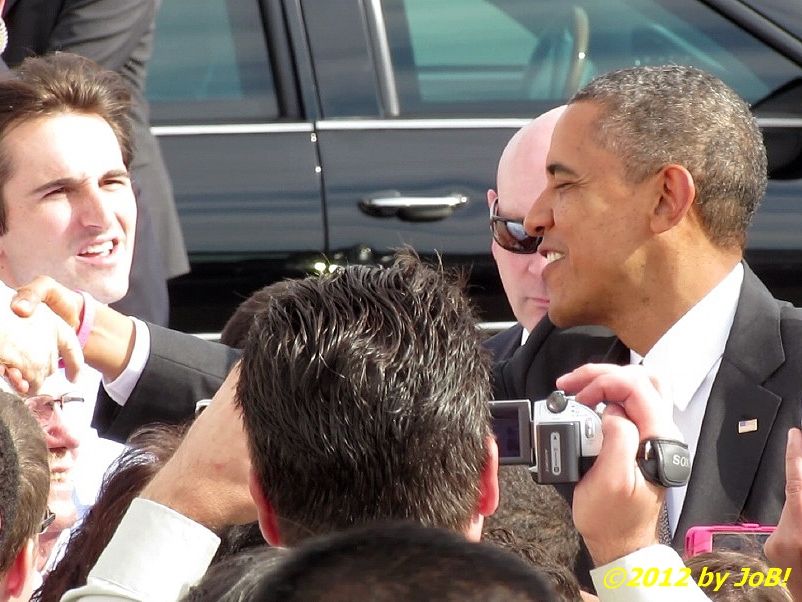 Journalism or Bust!: A/V: President Obama Flies in for Dayton Rally