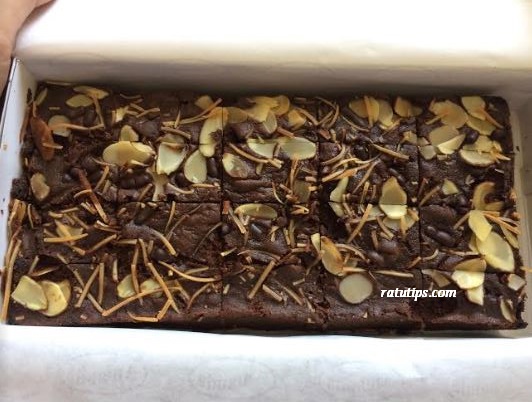Brownies Panggang Terlezat Saat ini, Amanda atau Prima Rasa? - ratutips