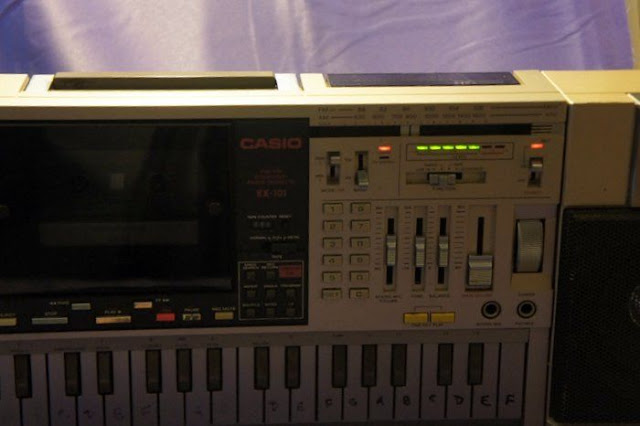 MATRIXSYNTH: CASIO KX-101 MINI SYNTHESIZER BOOMBOX GHETTO BLASTER RADIO Demo Video