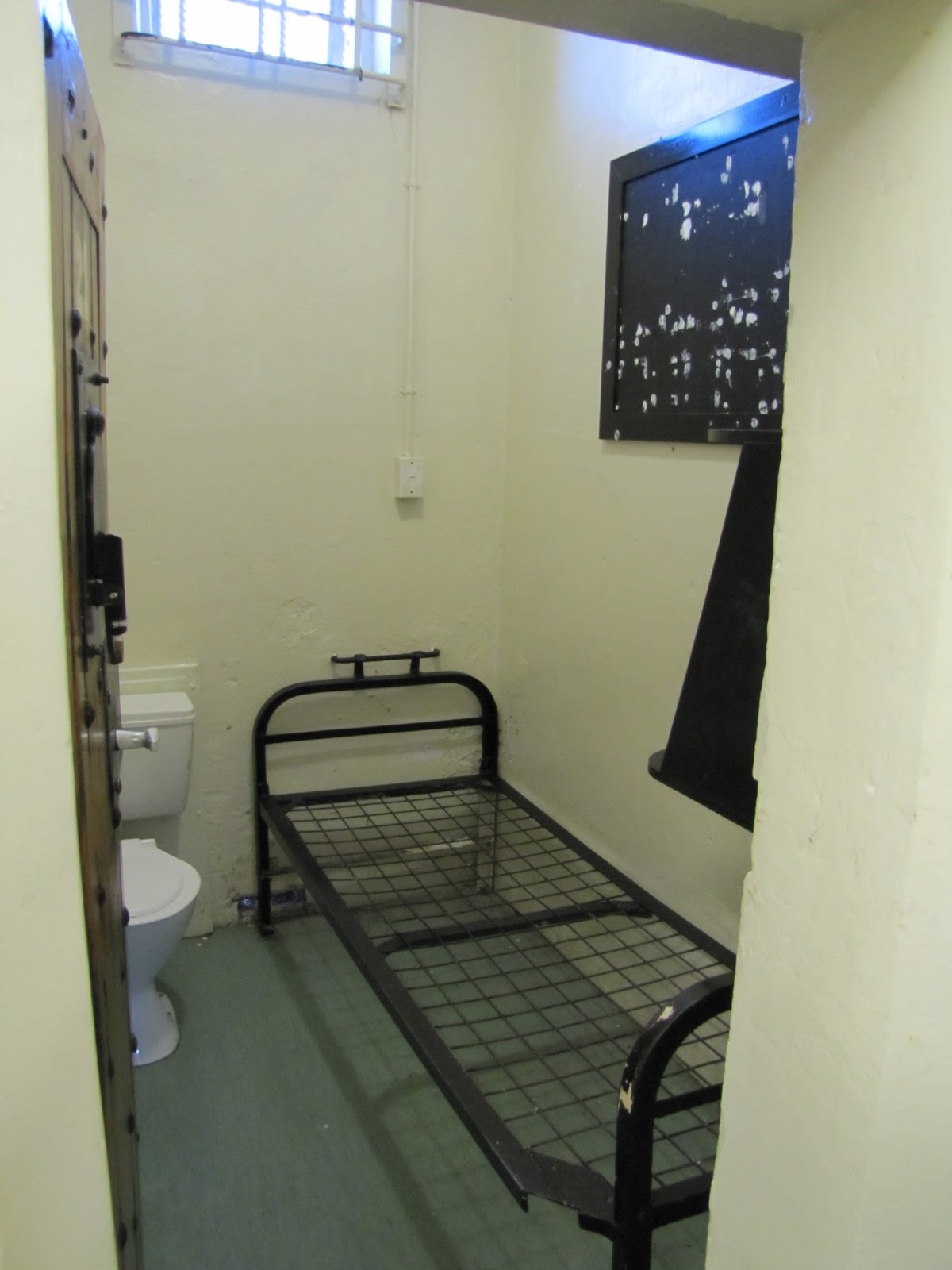 photographing New Zealand: new plymouth prison