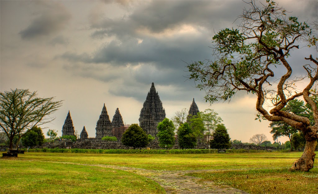 Interesting Tourist Destination In Indonesia: 6 Exotic Temples In ...