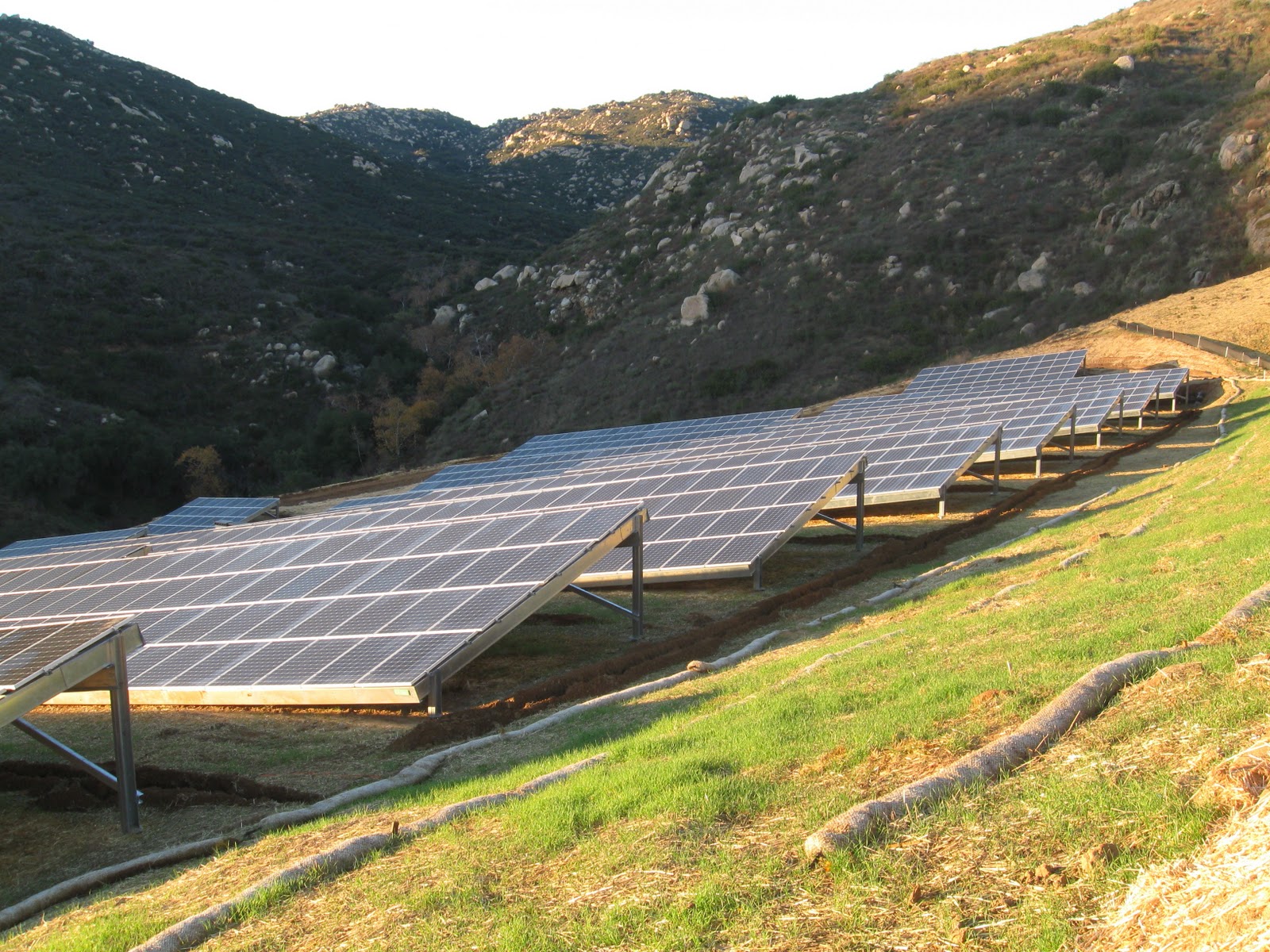 Solar Advice for Free: CA Farmers Drill Wells, Pump with Solar
