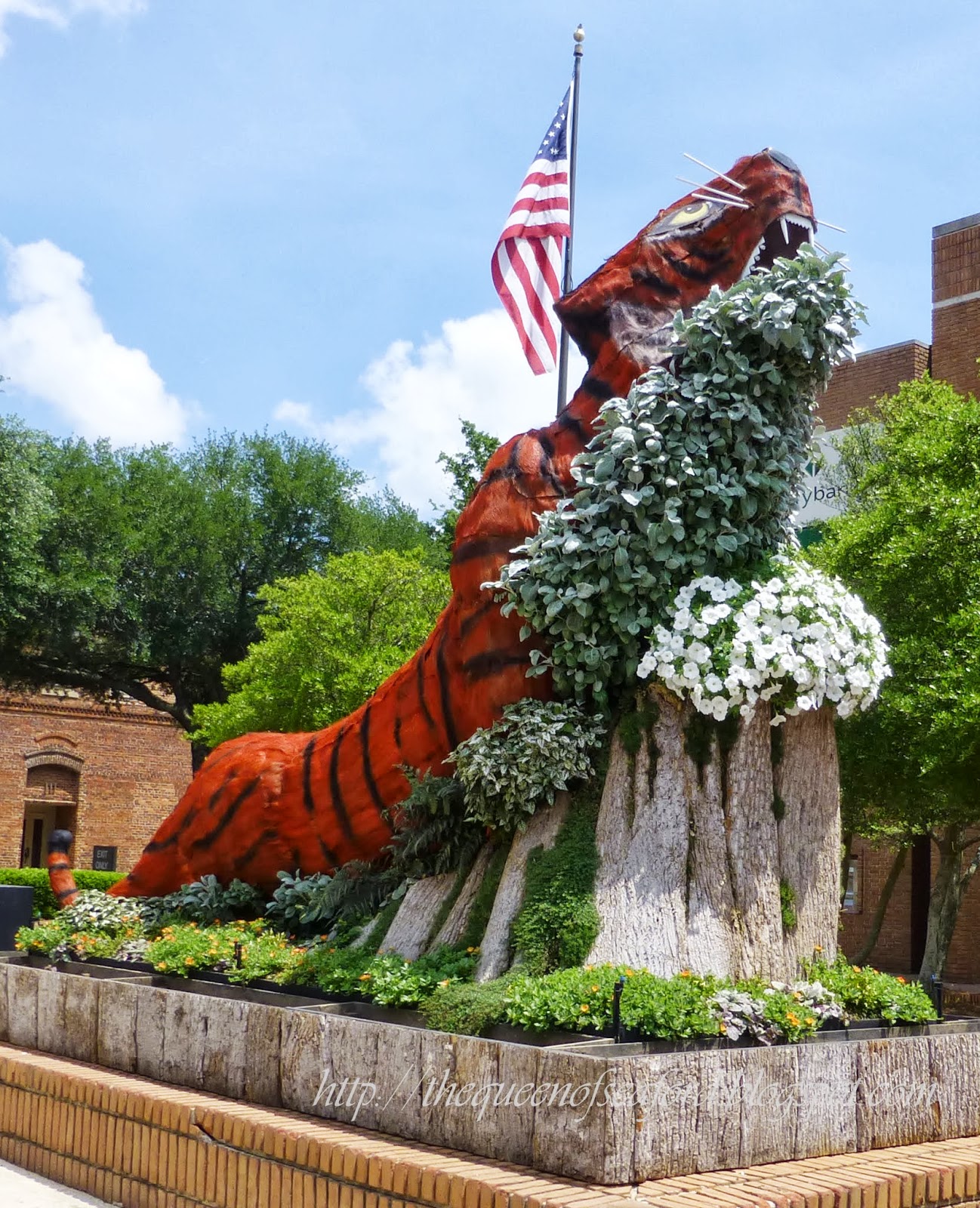 The Queen of Seaford: Greenwood's Festival of Flowers Time