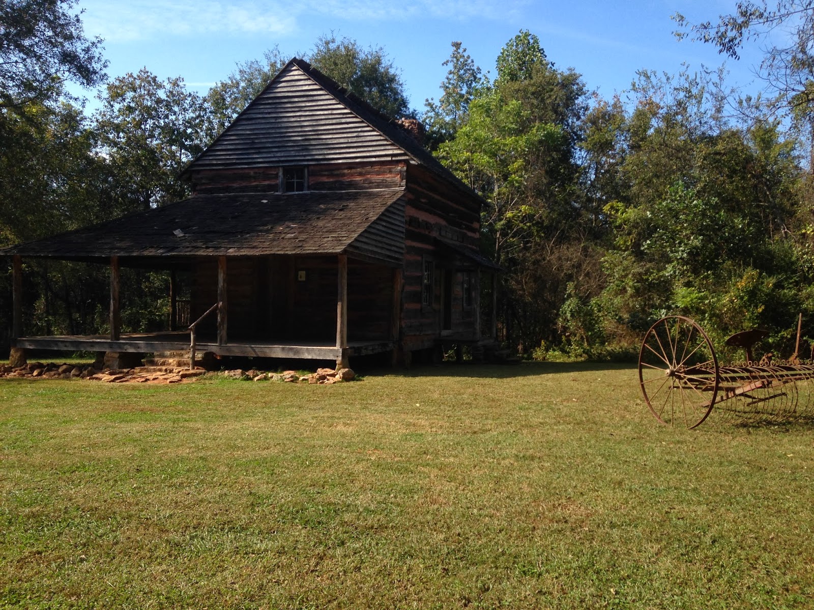 NC BACKCOUNTRY: HIKING AT ANNA SPRINGS CLOSE GREENWAY