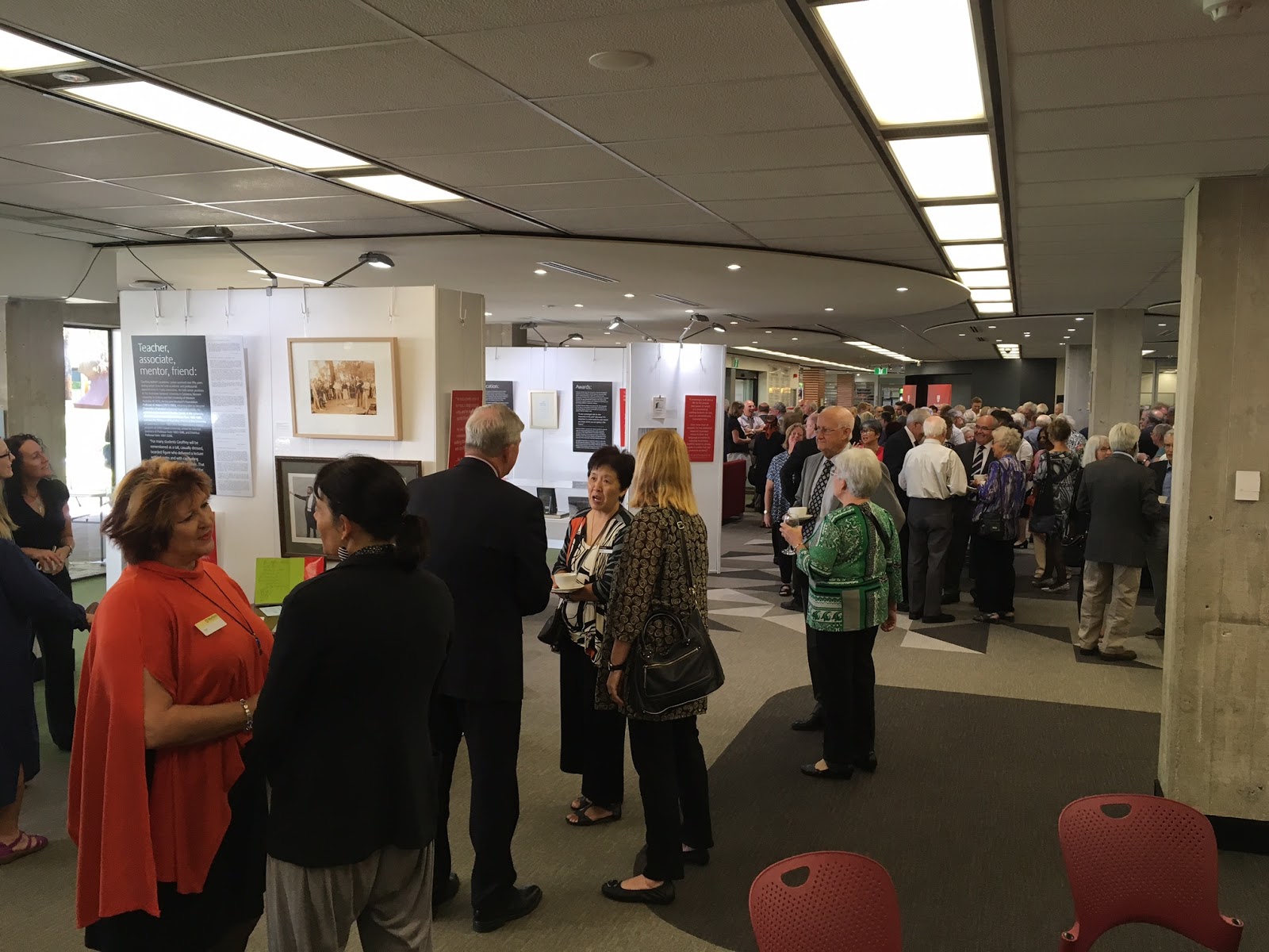 Murdoch University: Library News: Library renamed in honour of Murdoch ...