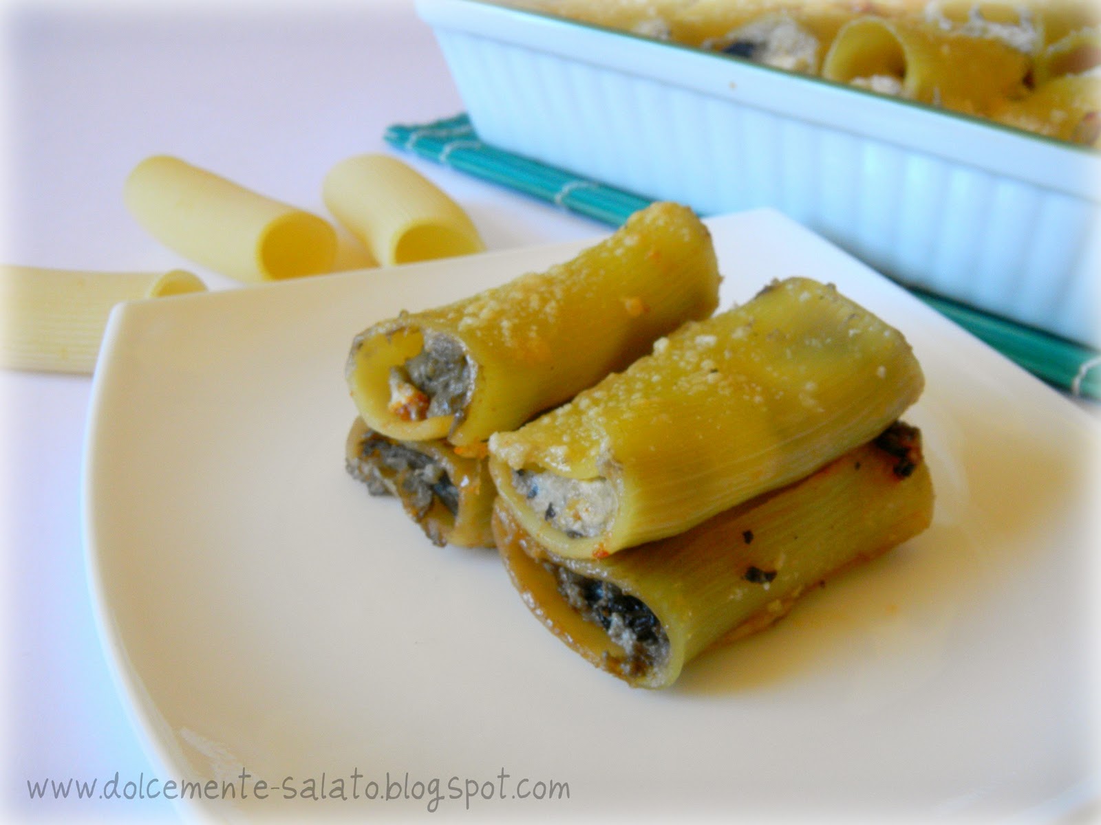 DOLCEmente SALATO: Paccheri ripieni ai funghi