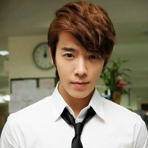 Donghae agradece a sus fans por todo el amor y apoyo que le entregan