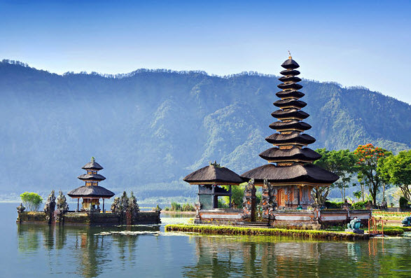 Bedugul Lake, The Most beautiful Place in Bali to take a weeding ...