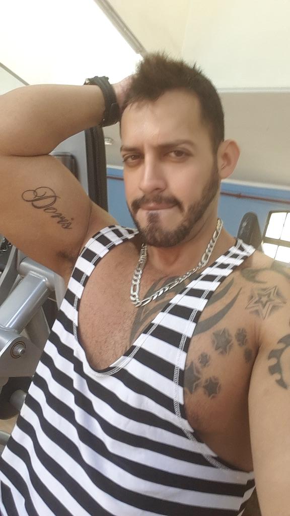 COLEÇAO VARIOS ATORES: VIKTOR ROM