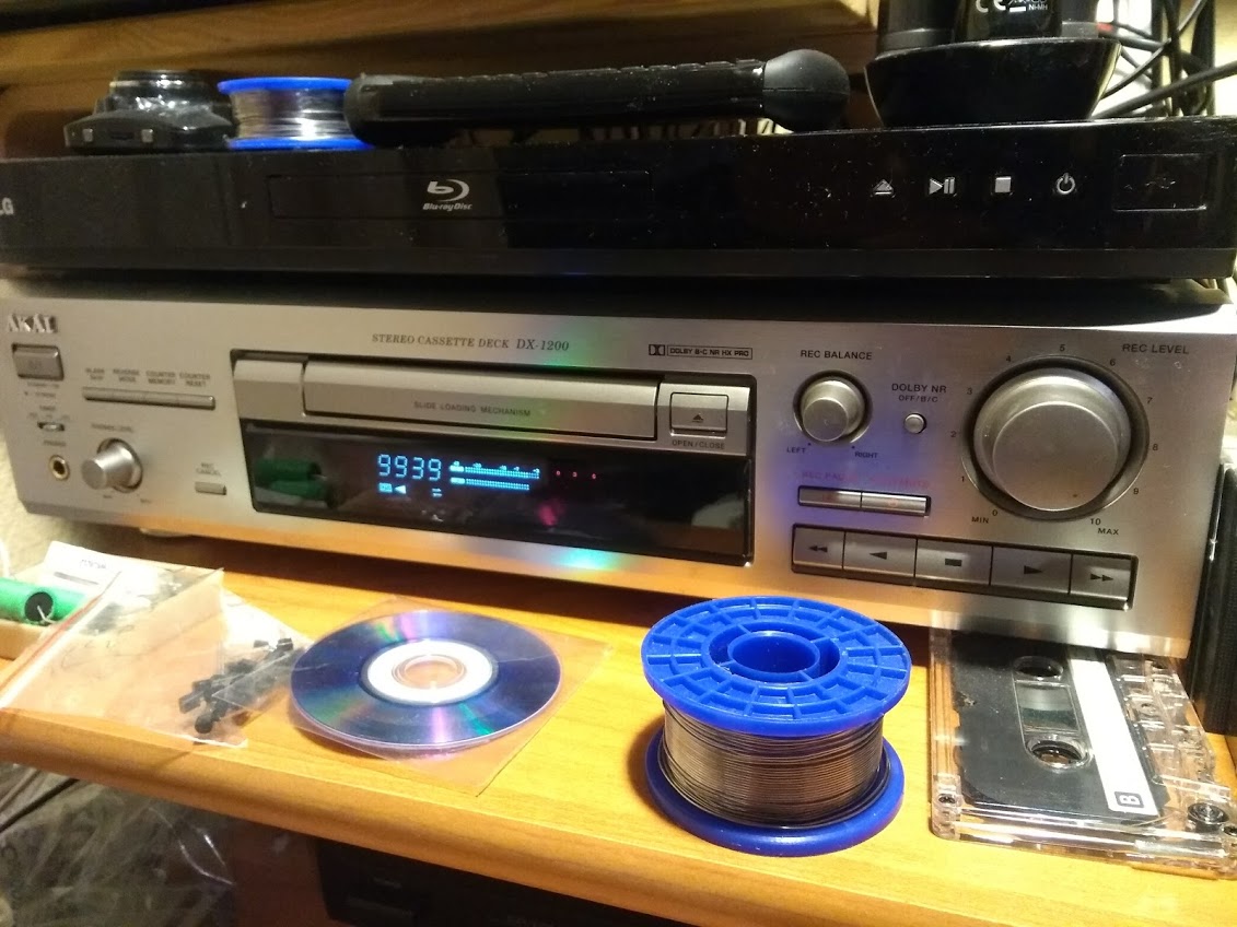 Rożne takie... hi-fi, graciarnia, mało inteligentny dom.: Deck Akai DX-1200