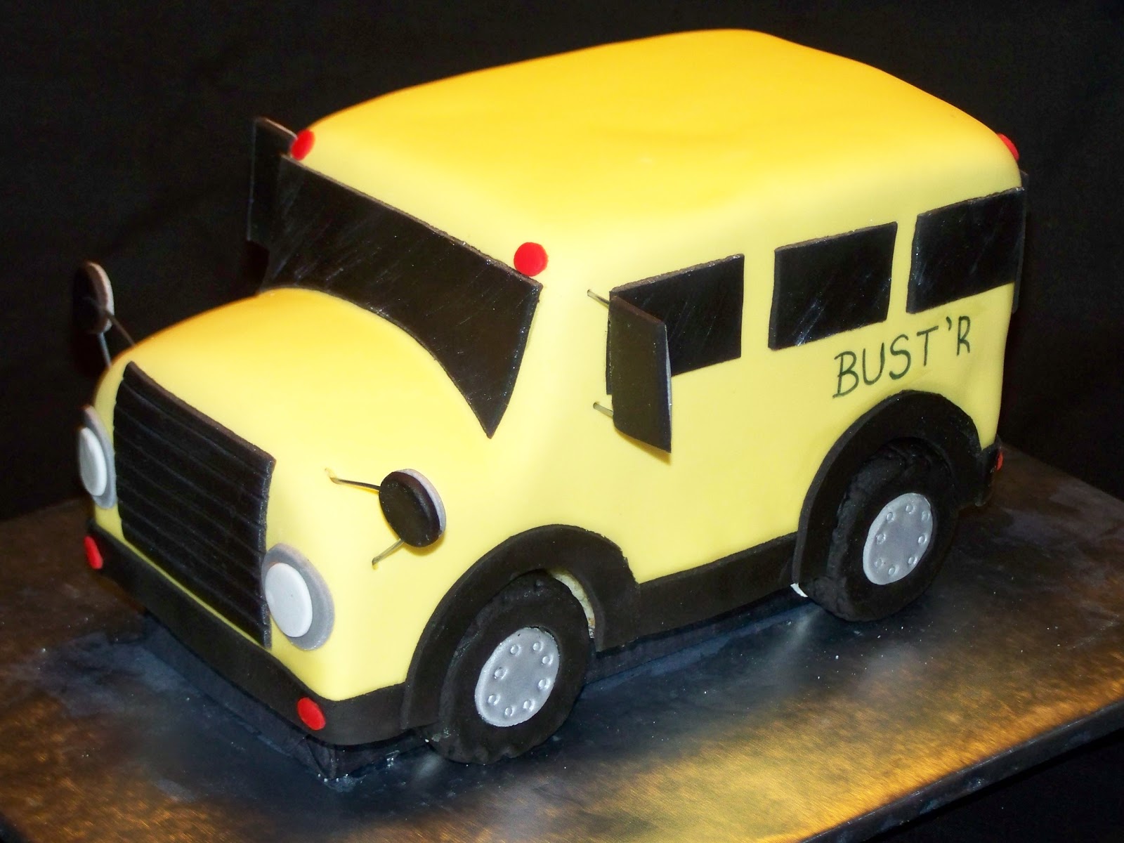 Cakes by Kristen H.: Mobile Pre-K Bus Cakes