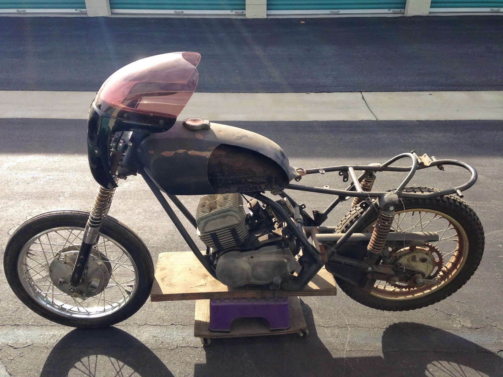 MigBaron Swapmeet projects: Harley 2 stroke cafe racer project $400