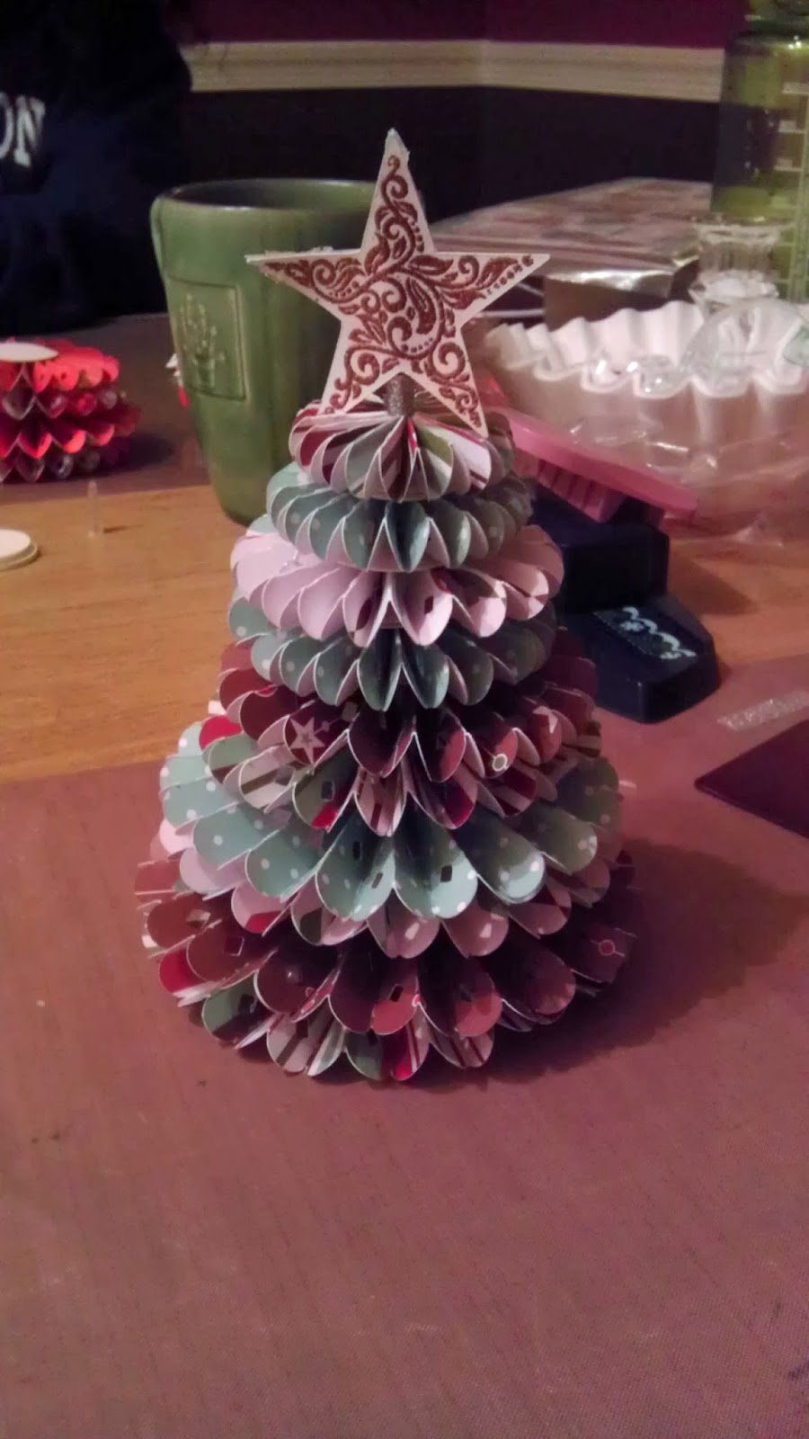 Memory Lane Crafts: The worst blogger ever!!!! (with updated projects)