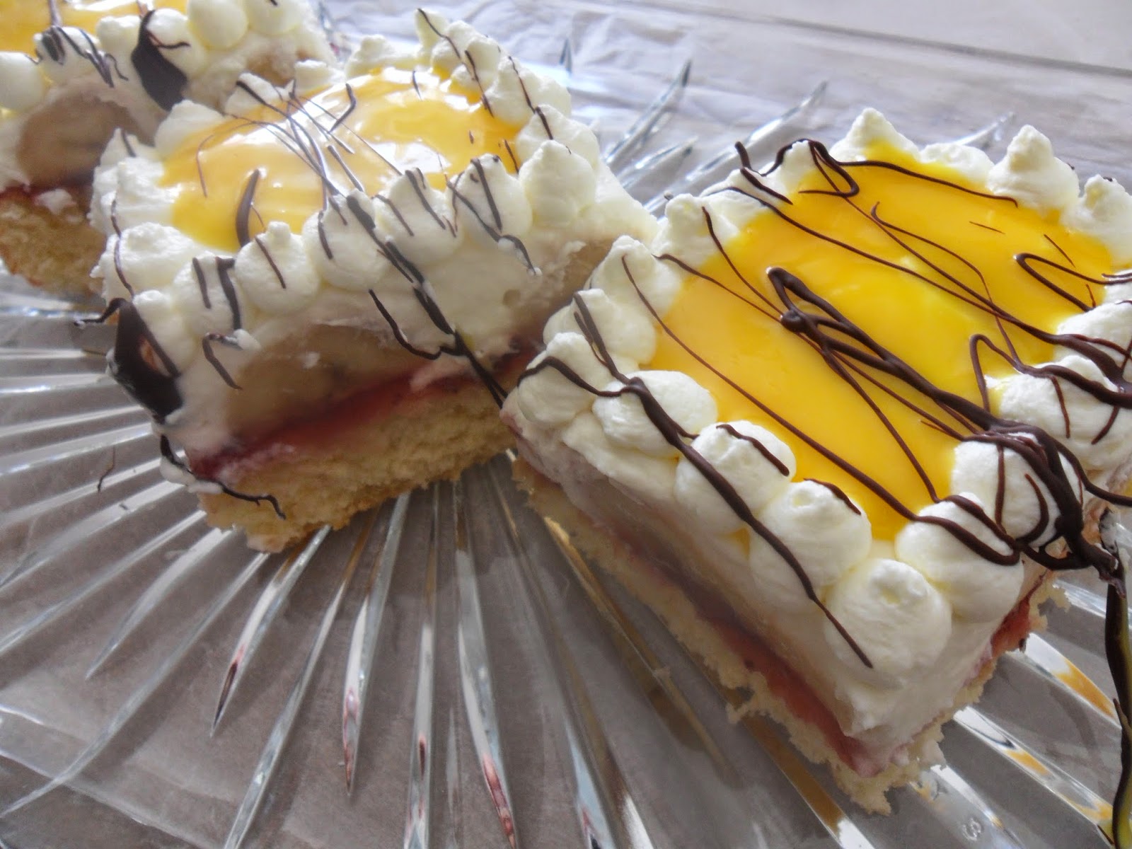 Mia´s Cookies and more: Bananen-Eierlikör-Schnitten