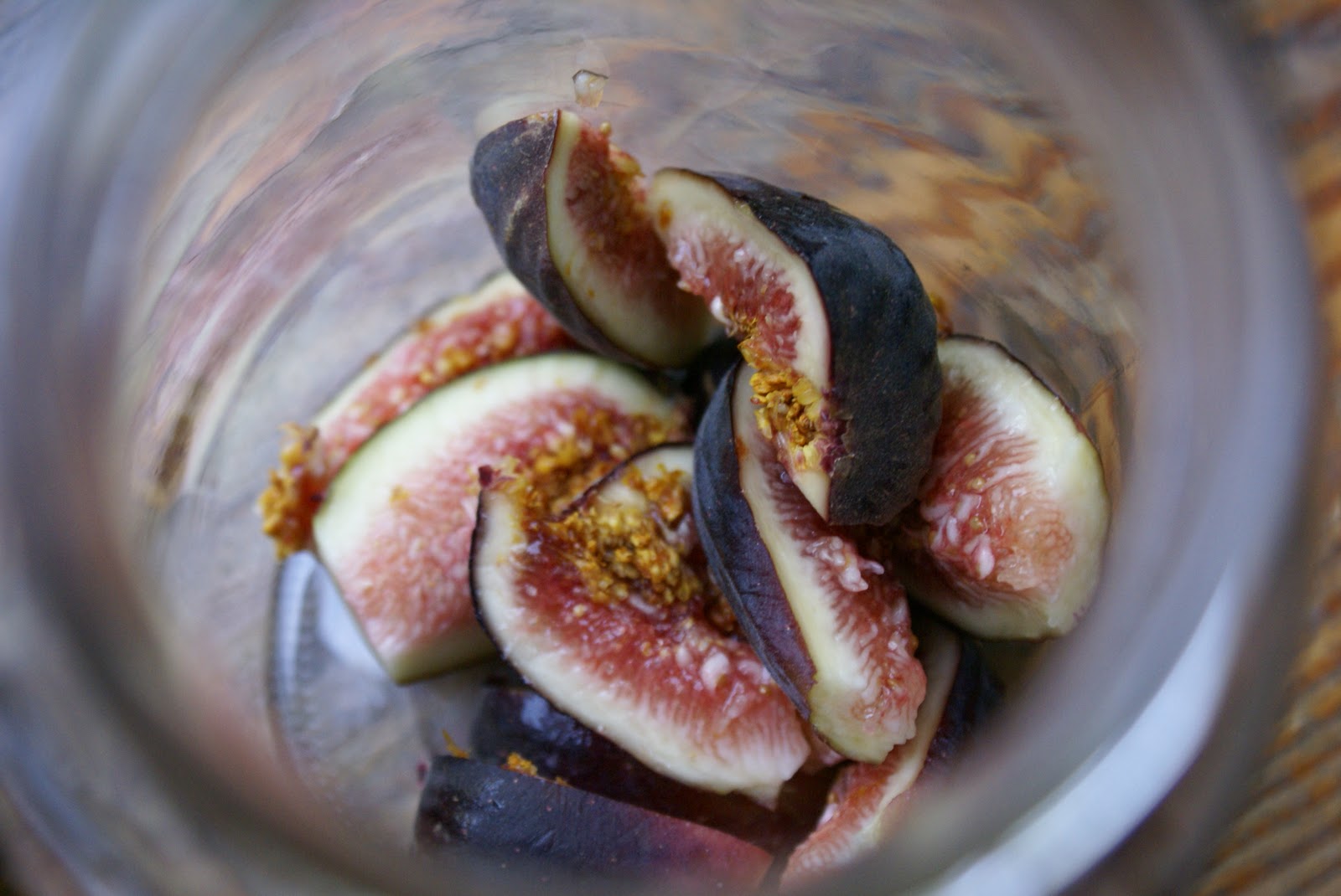 Tiniest Kitchen: Fig Infused Gin (and a yummy cocktail)