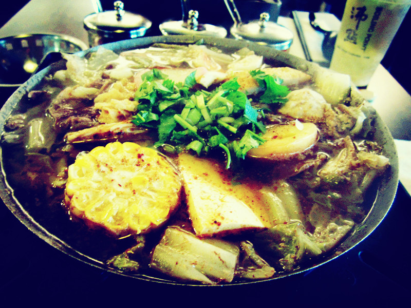 Young at Heart 33: Boiling Point Richmond- Taiwanese Hot Pot