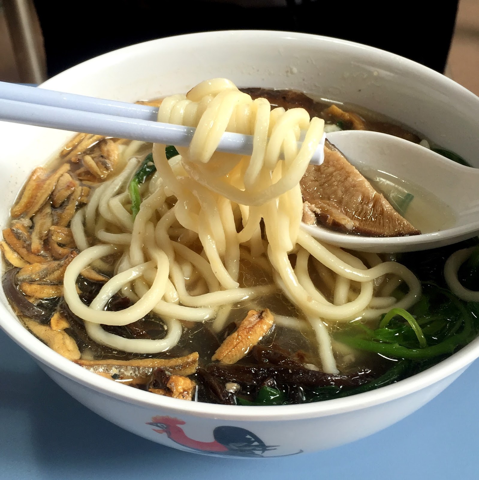 Grandma Ban Mee 老妈子板面 @ Amoy Street: Super Shiok Chilli Noodles!