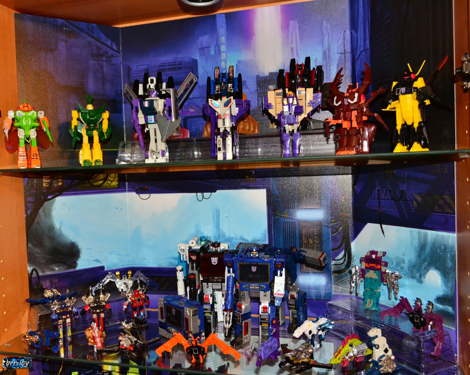 Brr-icy's Transformers Reviews: New G1 Collection Room Update ...