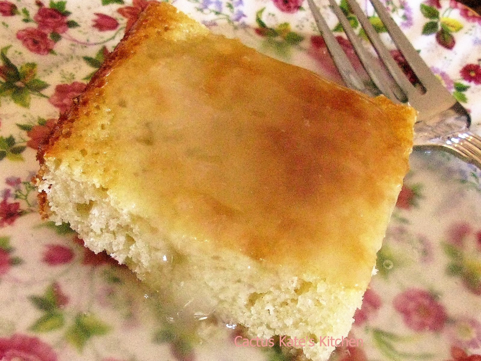 Cactus Kate's Kitchen: Cottage Pudding with Warm Lemon Sauce