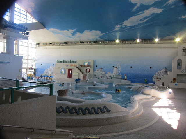 ITS MY LIFE. I'LL DO WHAT I WANT: Yunessun Hot Spring Theme Park