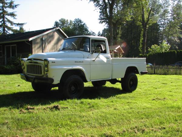 1959 International Harvester B100 4x4 Pickup Truck - 4x4 Cars