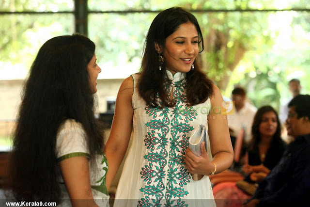 swetha mohan latest photos - cinefashiongallery