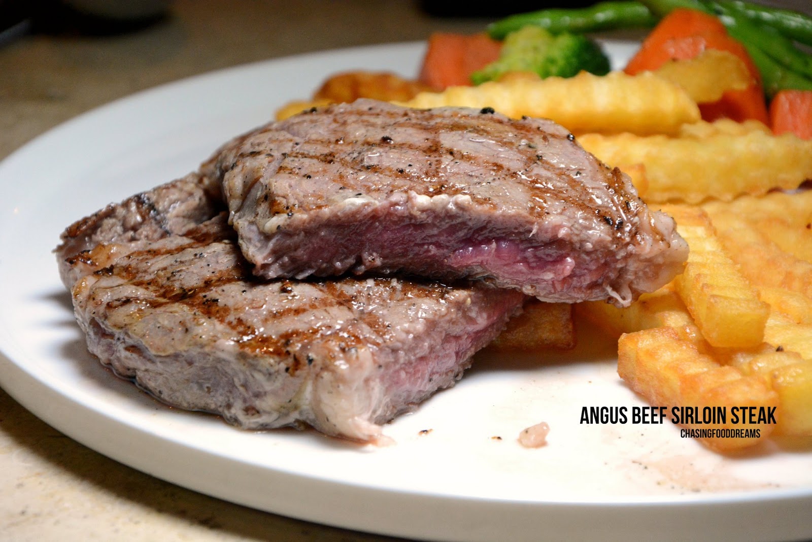 CHASING FOOD DREAMS: SWAG Bar & Gril, PJ Palms Sport Centre: Let's Have ...