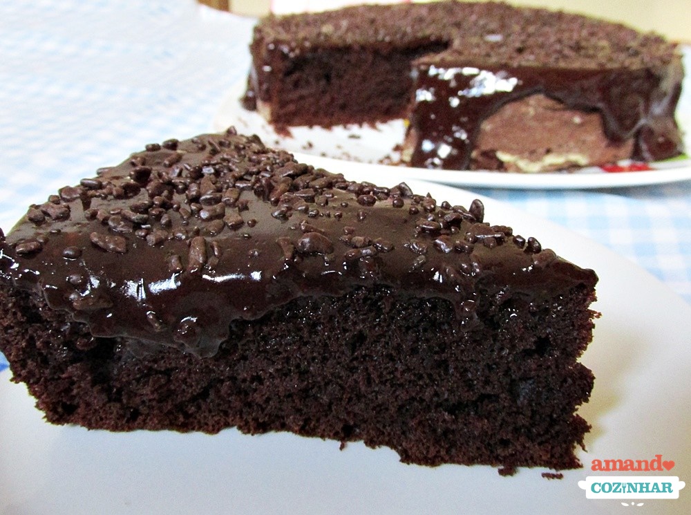 Nega maluca: Bolo de chocolate fofinho e molhado | Receita rápida e ...