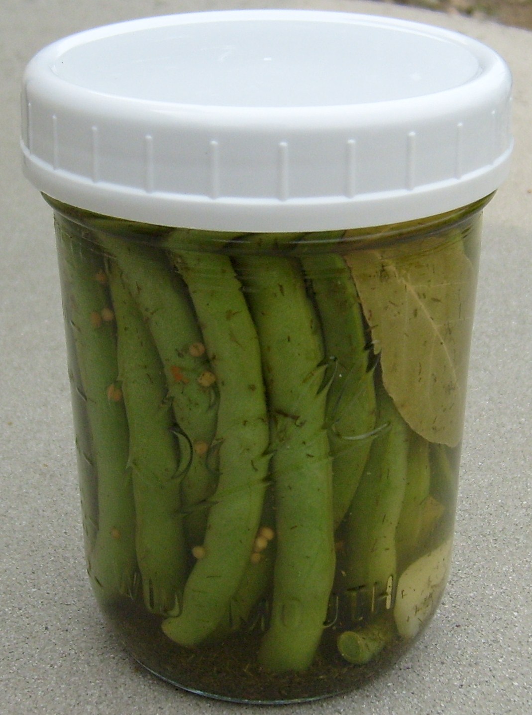 Happier Than A Pig In Mud: Pickled String Beans