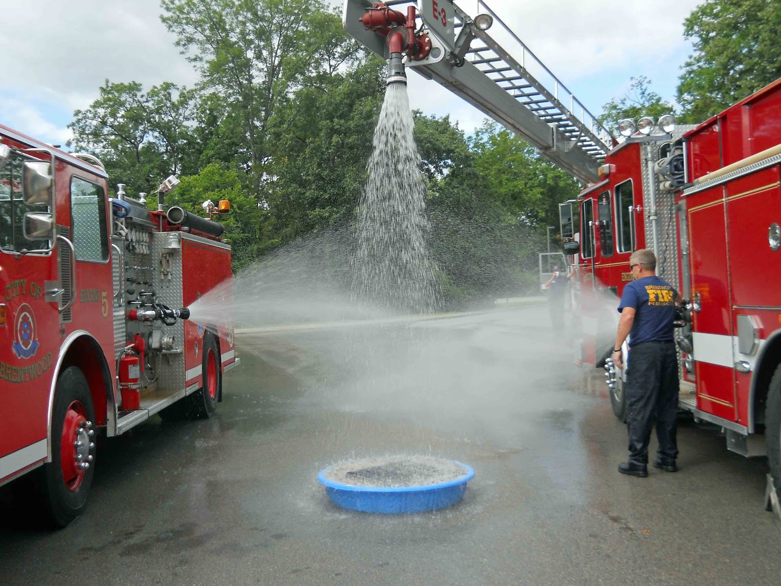 Brentwood Fire and Rescue: Station Life: Haz Mat Decon