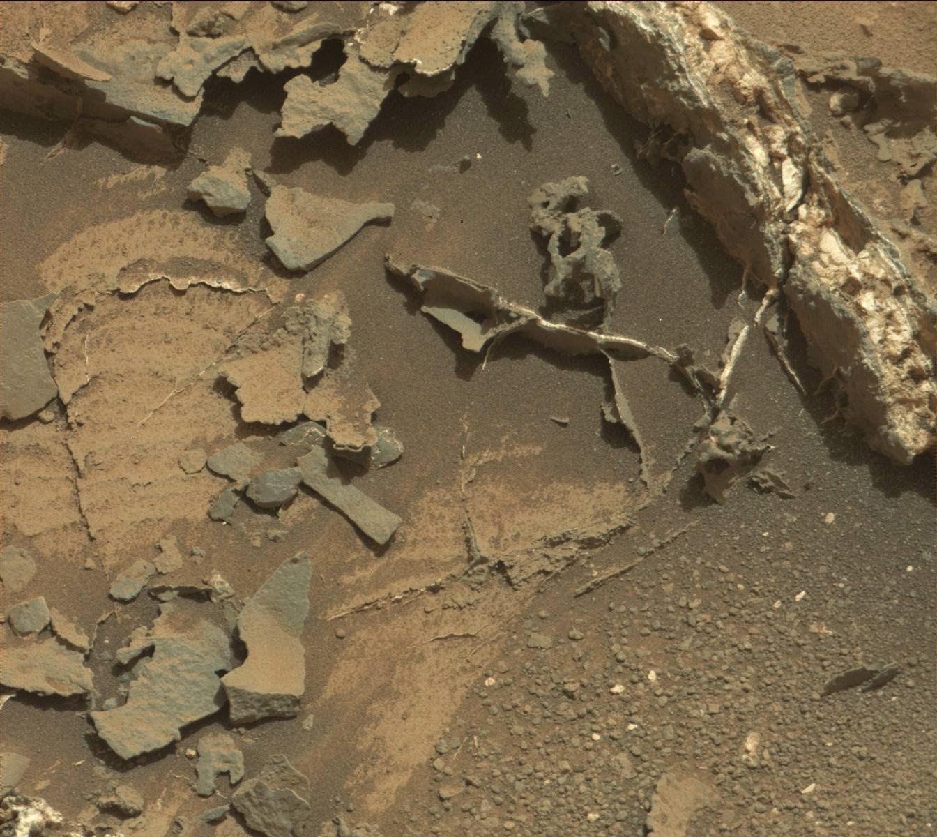 UFO CLICK: NASA Latest Mars Images