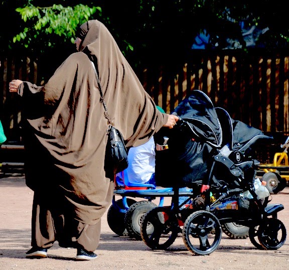 Lyon, France: Annecy - Haute Savoie Town > luxuriously fabulous