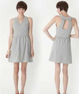 Birds and Songs: El escote siempre mejor por detrás