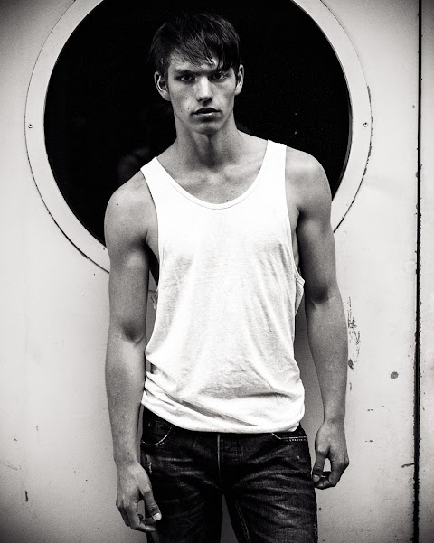 Adam Kai by Wolfgang Tindle | Homotography