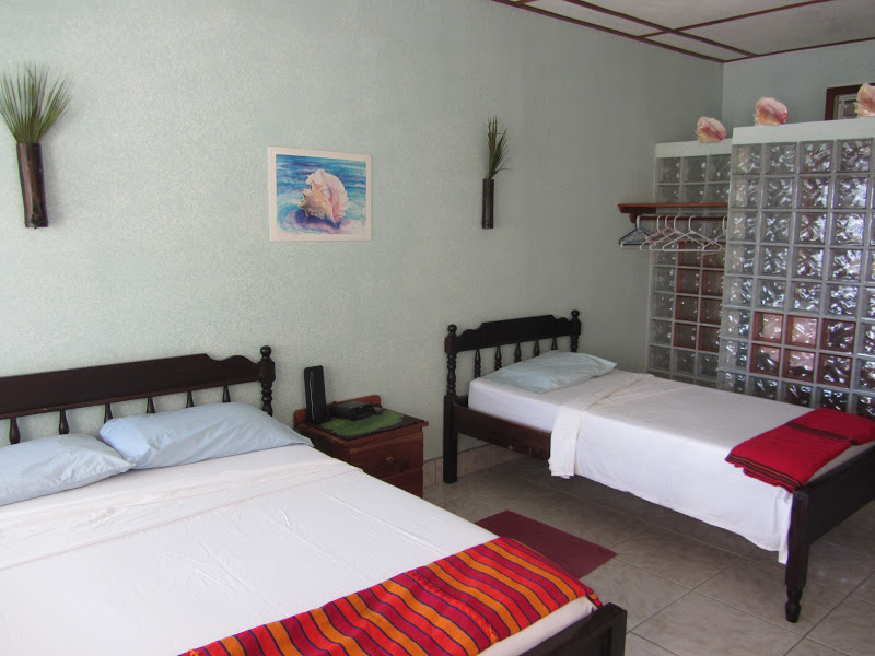 Hotels For Your Budget: San Pedro's Conch Shell Inn | San Pedro Scoop