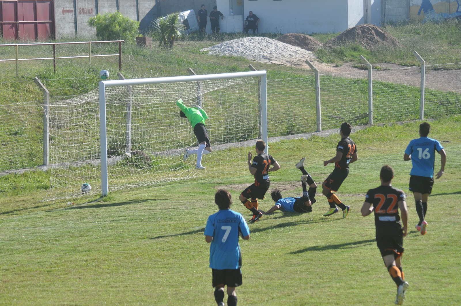 Fútbol Mundial Kits - Uruguay: C. A. Torque - 2012/2013 (home y away)