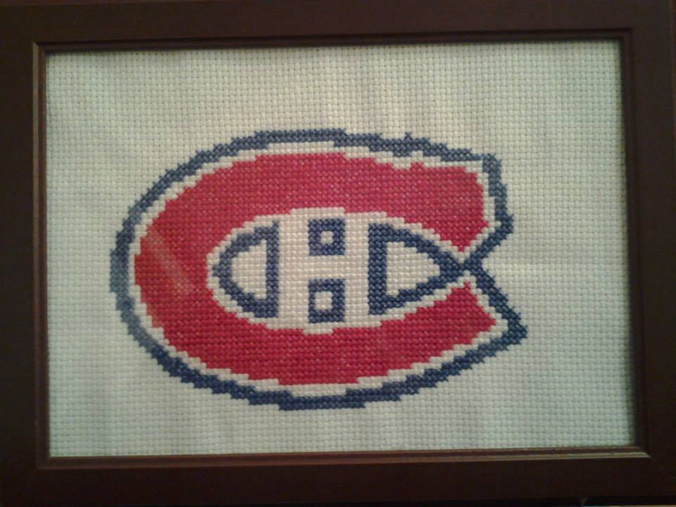 EASY PATTERNS: Montreal Canadiens cross-stitch pattern