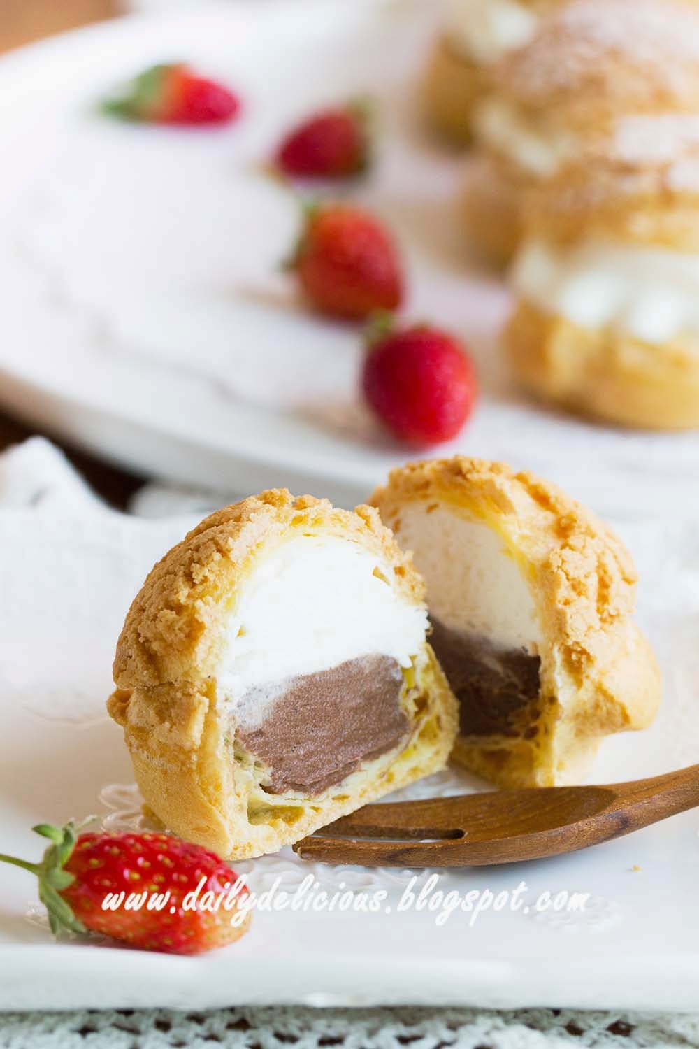 dailydelicious thai: Three Flavors Choux cream: One recipe three variations