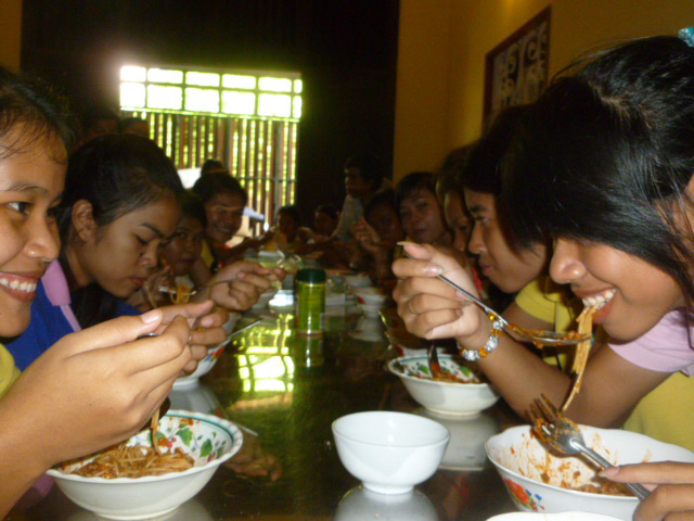 Cambodian Children's Fund UK: DI John Geden Visits CCF