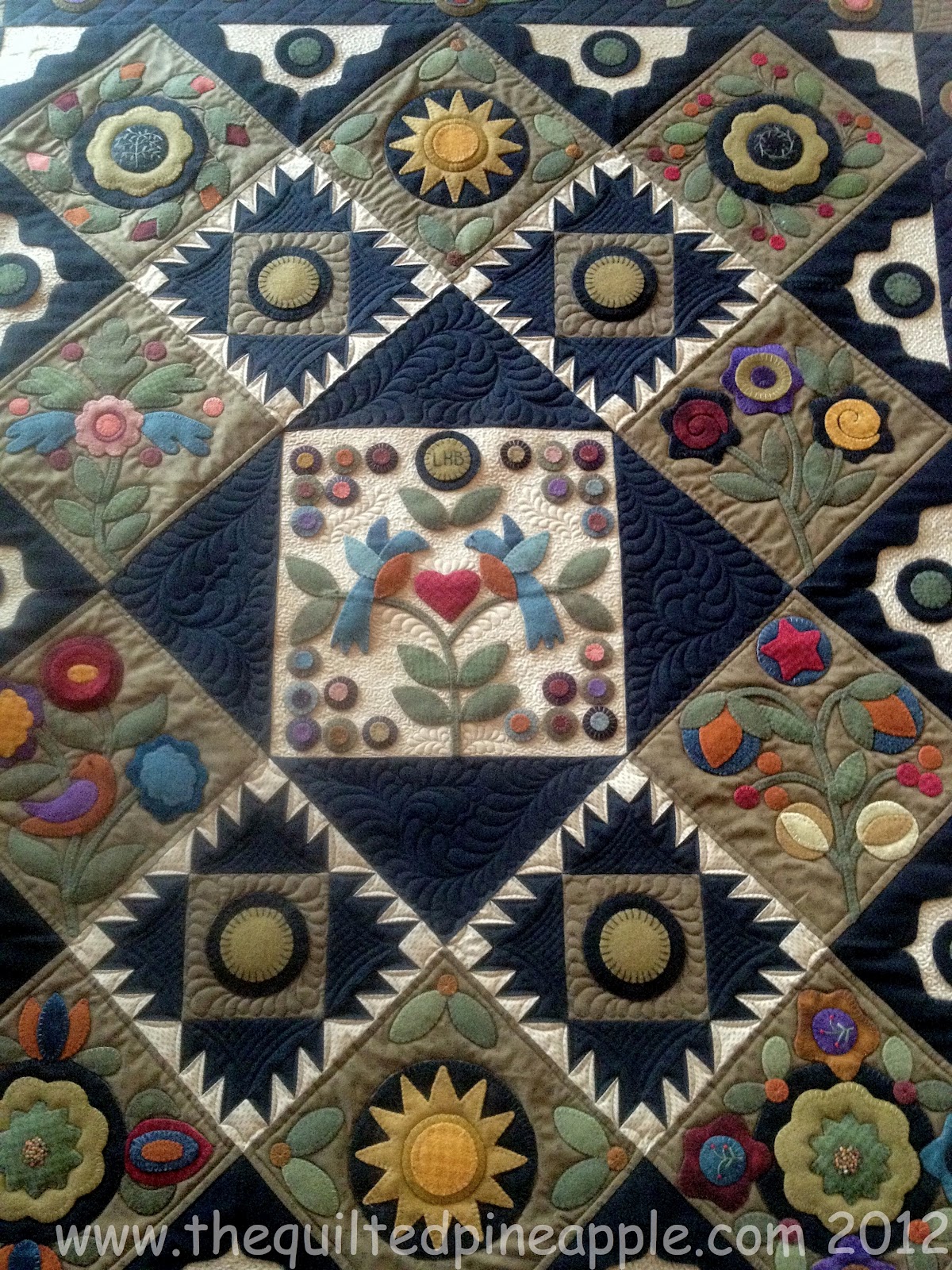 Appliqué QUILTS on Pinterest | Applique Quilts, Appliques and Quilt ...