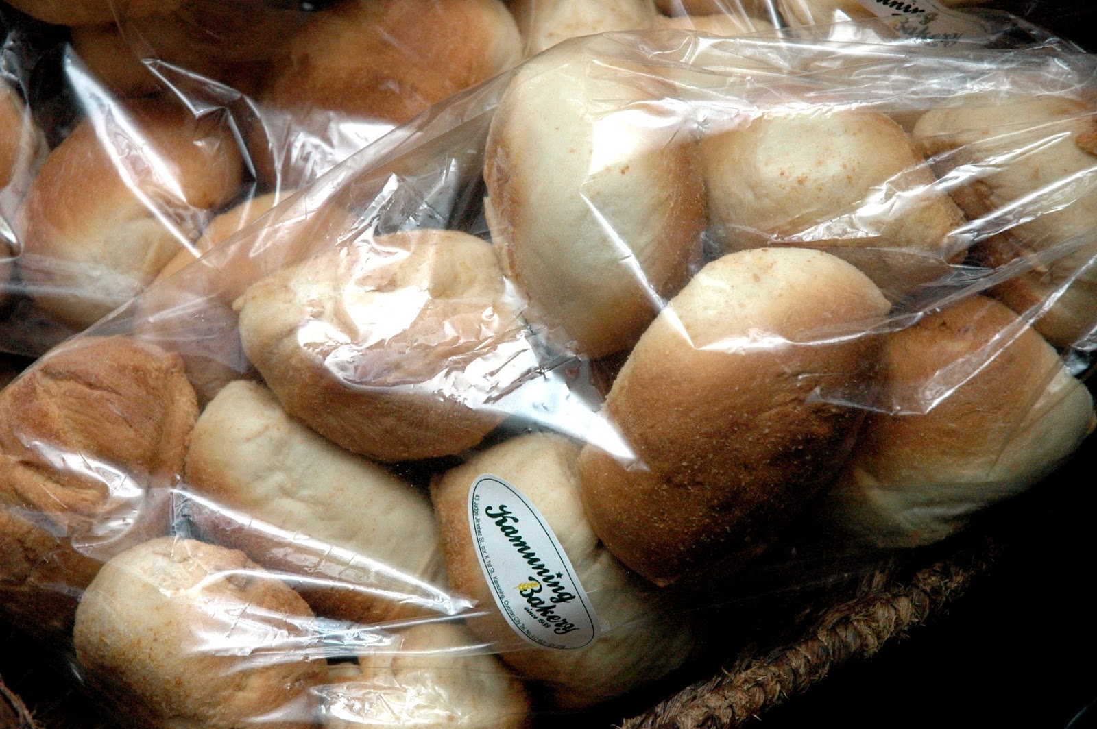 DUDE FOR FOOD: Reviving the Neighborhood Bakery Experience at Kamuning ...