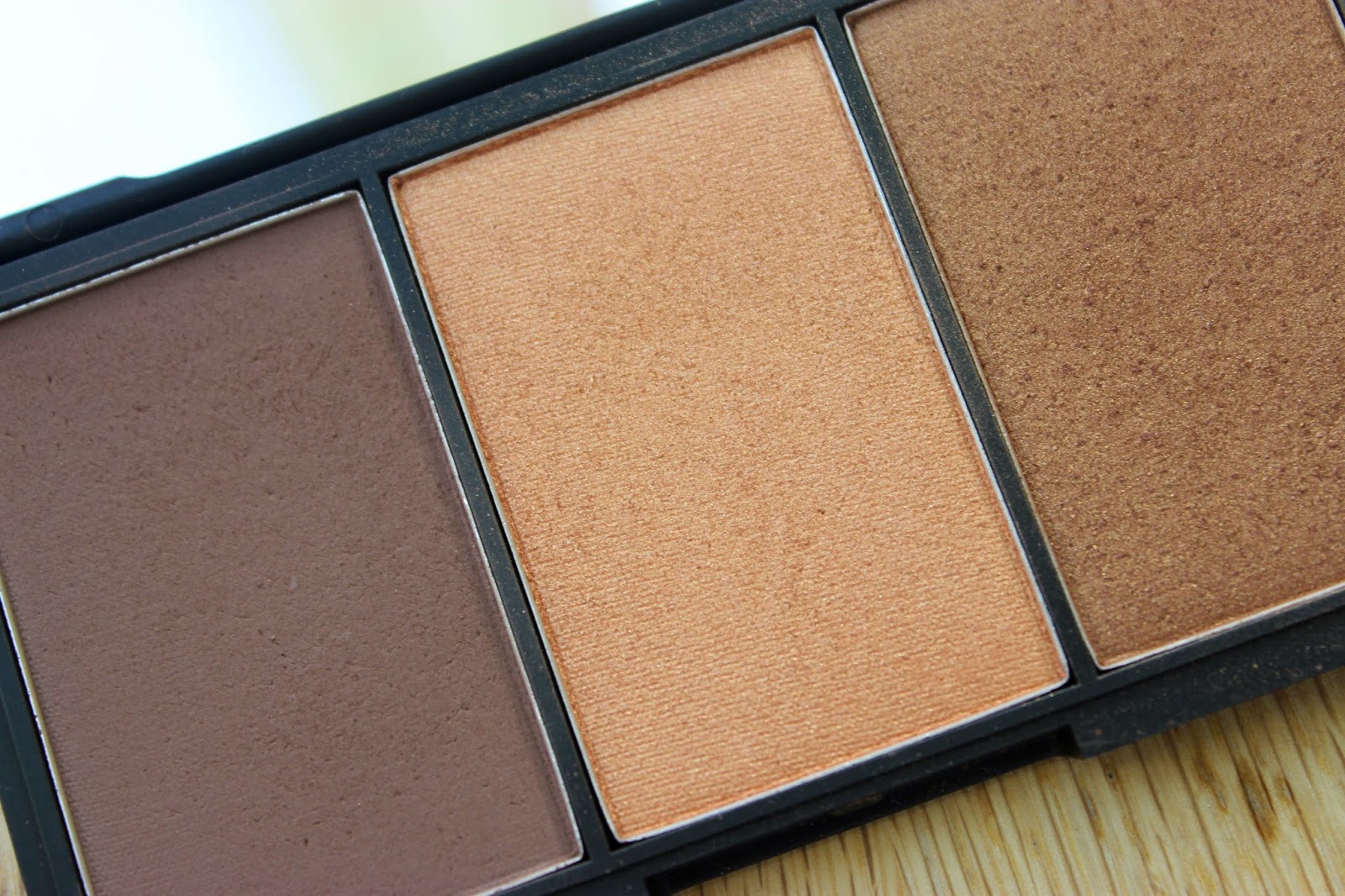 Contour // My Go To Contour Powders - Discoveries Of Self (dosblog)